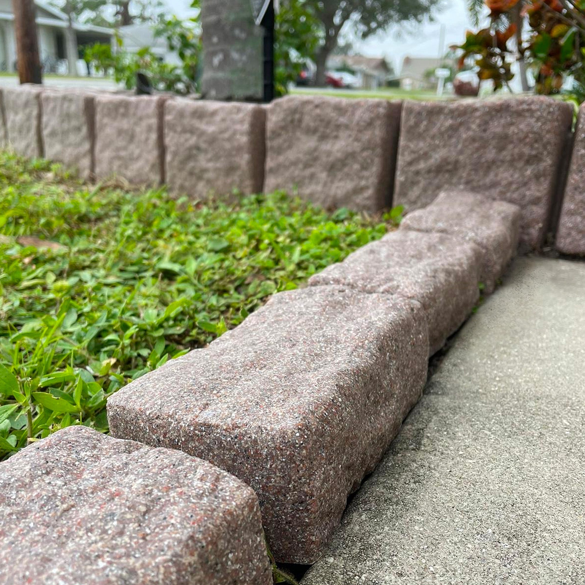 Pack of 4, Beuta 6-Brick SectionS w/ Landscape Spikes